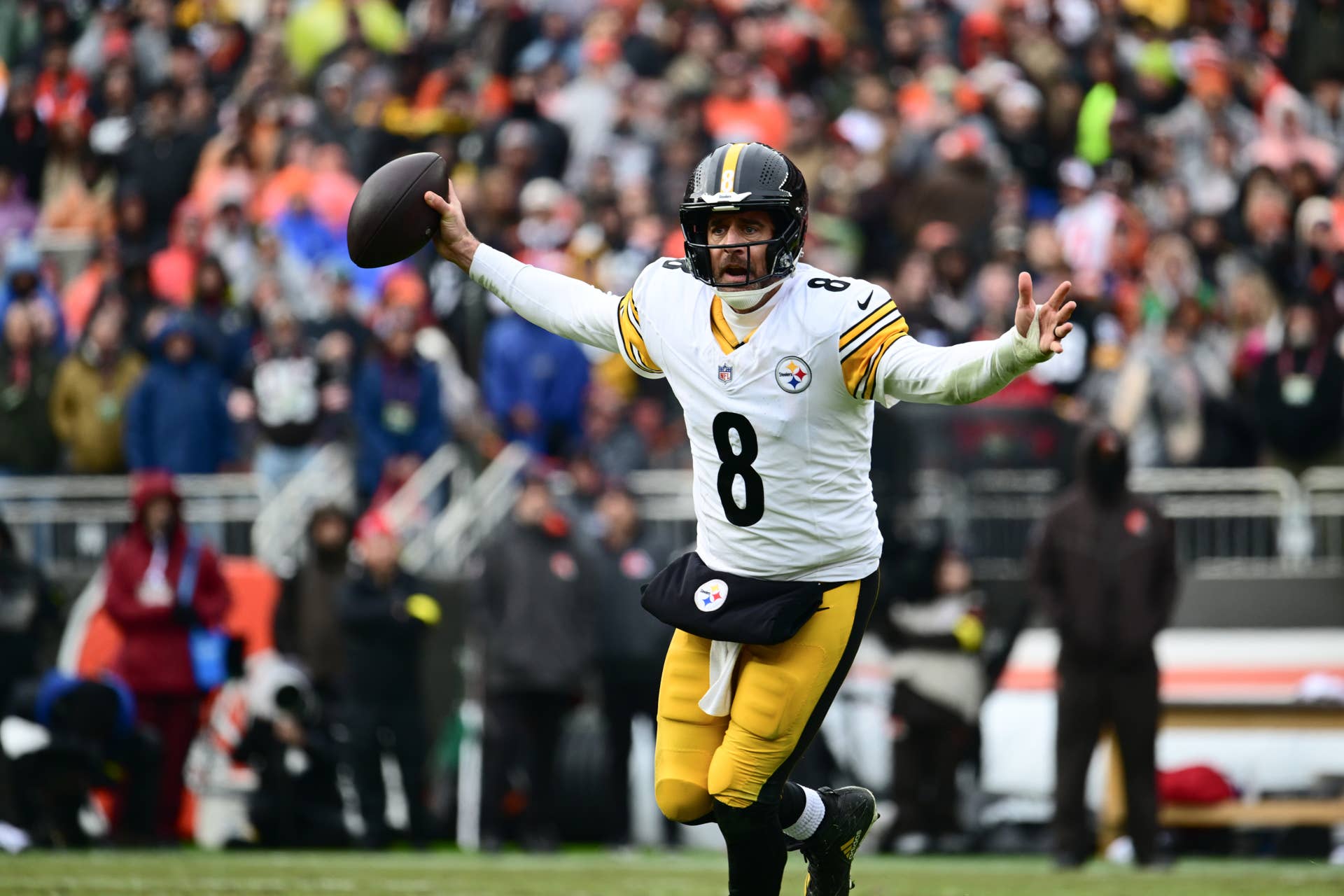 Aaron Rodgers Facing Career Decision After Losing QB Job - Athlon Sports