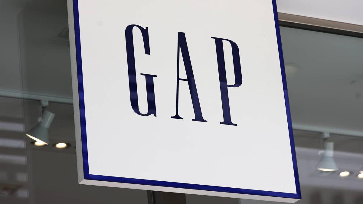 Gap's Trendy $60 Soft Sweatpants Are Now $14 - Athlon Sports