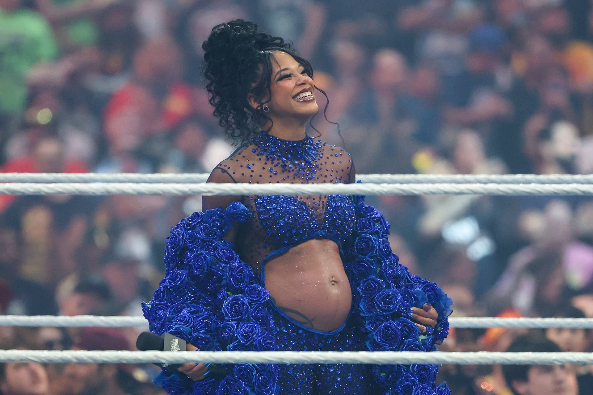 Bianca Belair Announces Pregnancy at WrestleMania 42 — Who Is Her ...