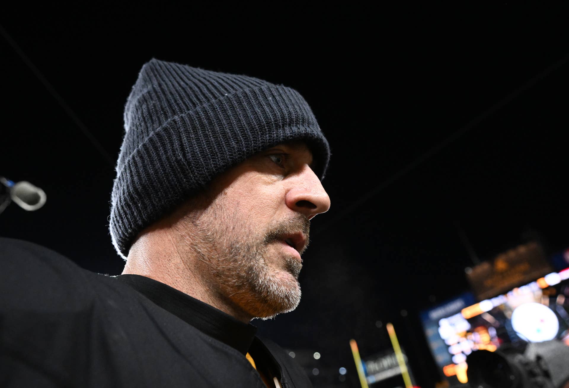 Aaron Rodgers Returns to Steelers on New One-Year Contract for 2026 ...
