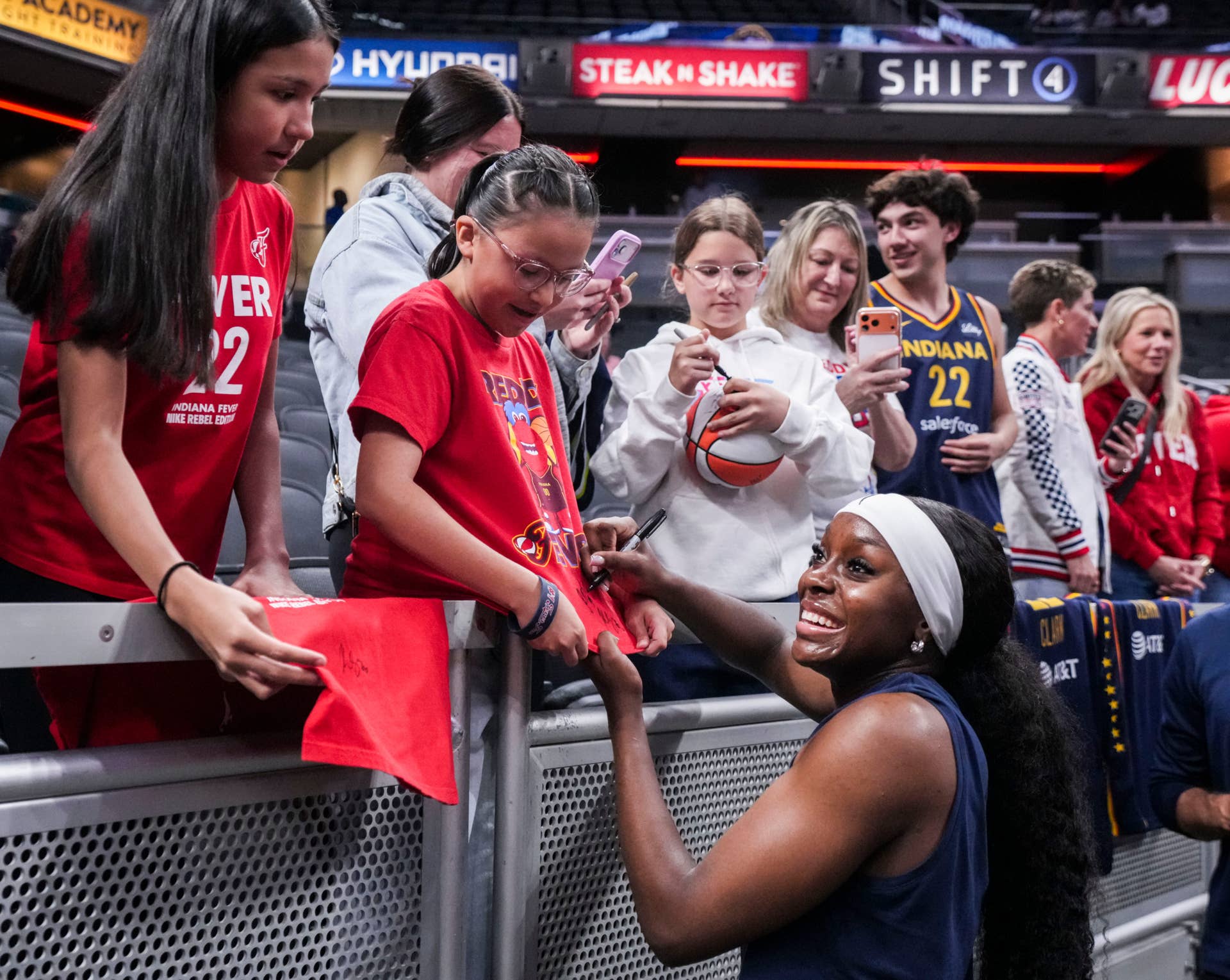 Indiana Fever Draw Embarrassing Crowd For Portland Fire Game - Athlon ...