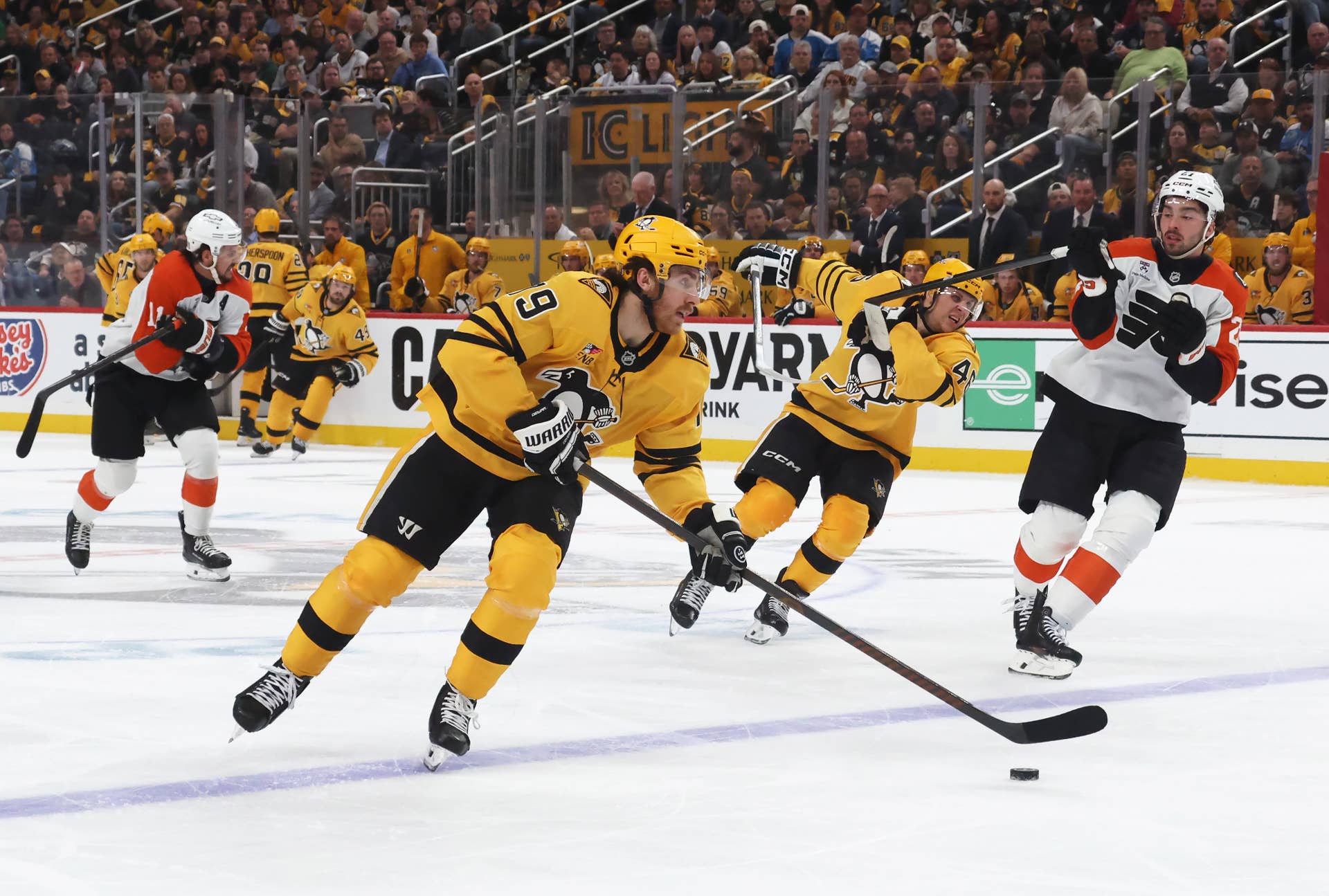 Penguins Make Connor Dewar Decision After 5th NHL Season - Athlon Sports