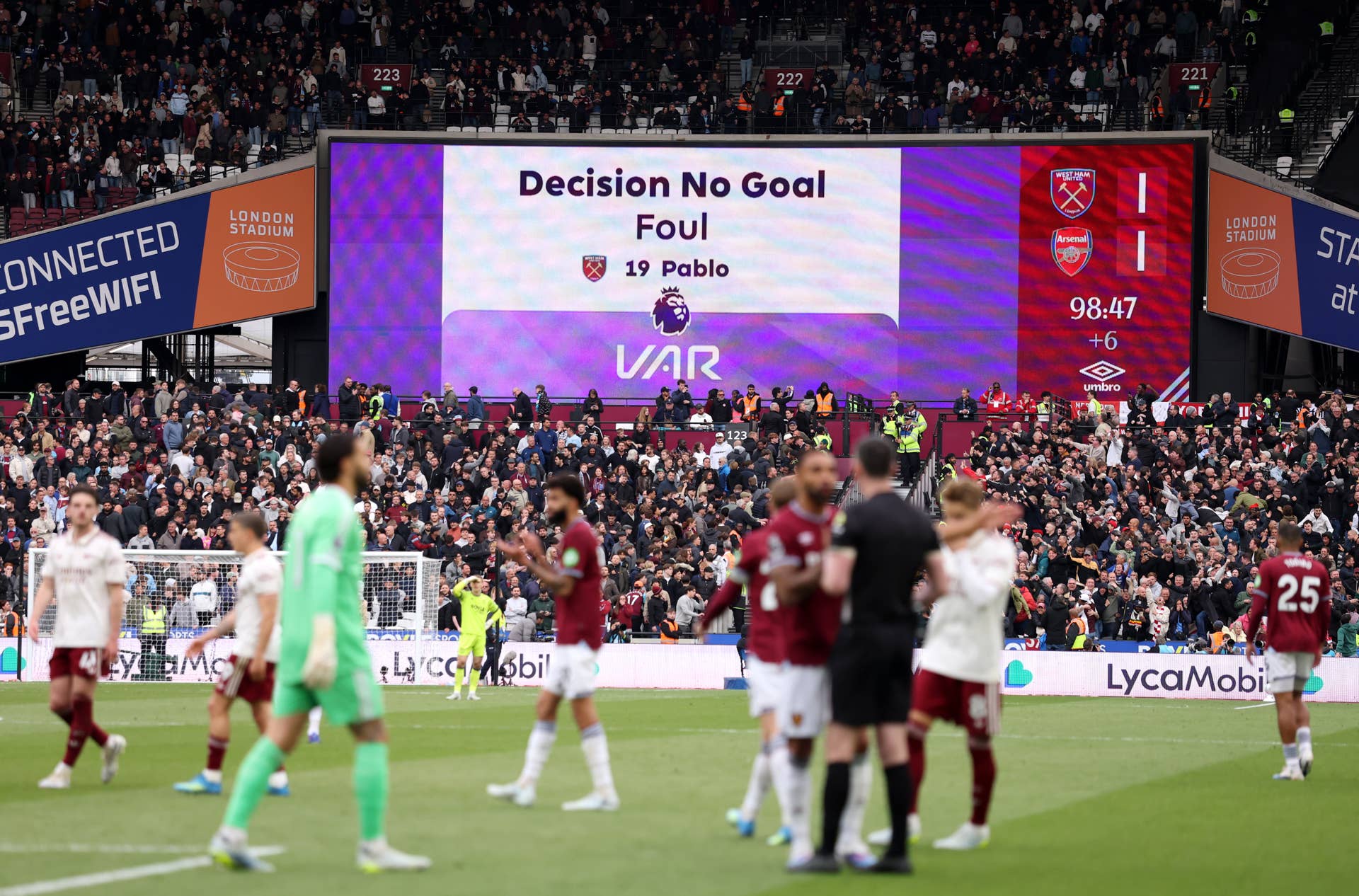 Rio Ferdinand Strongly Criticizes VAR Call in Arsenal vs West Ham Clash ...