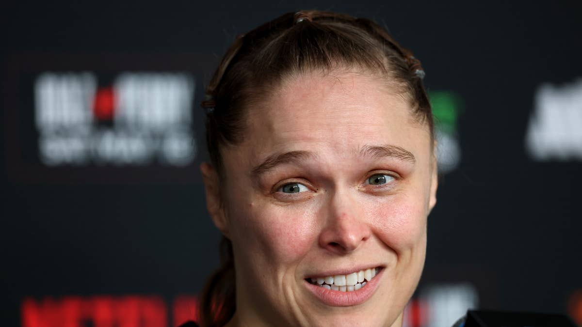 Ronda Rousey Finishes Gina Carano in 15 Seconds, Here's How Much Money ...