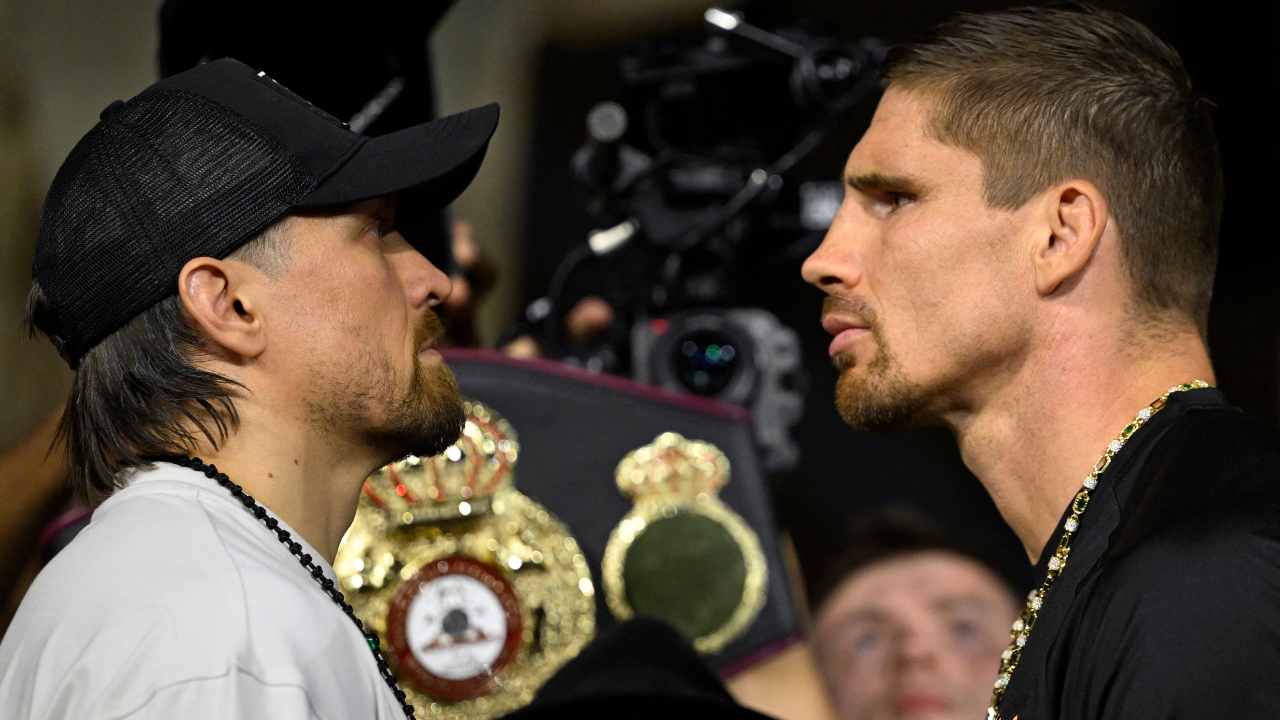 Oleksandr Usyk vs. Rico Verhoeven: When It Starts and Ring Walk Times ...