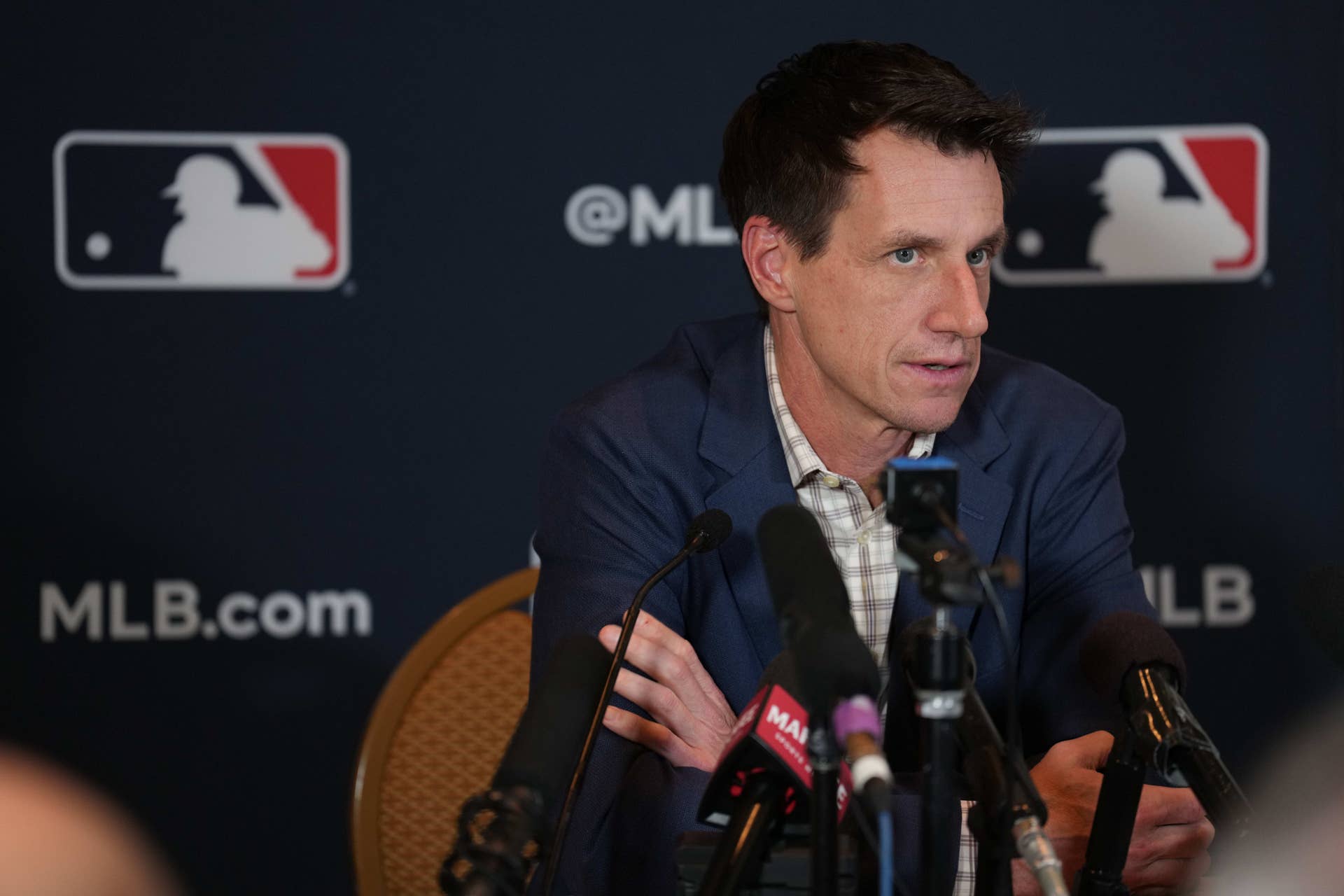 Craig Counsell Shares Reason Behind Cubs Move - Athlon