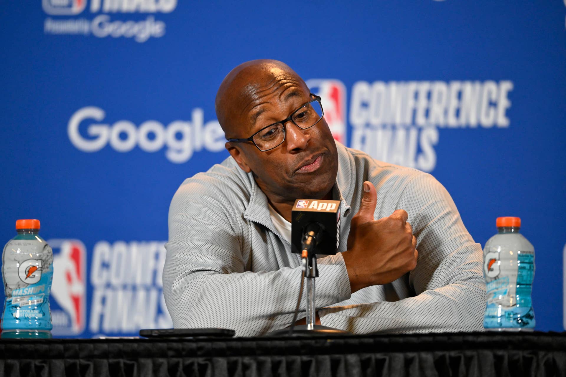 Knicks' Mike Brown Blasts Officials Over Free-Throw Disparity in Game 3 ...
