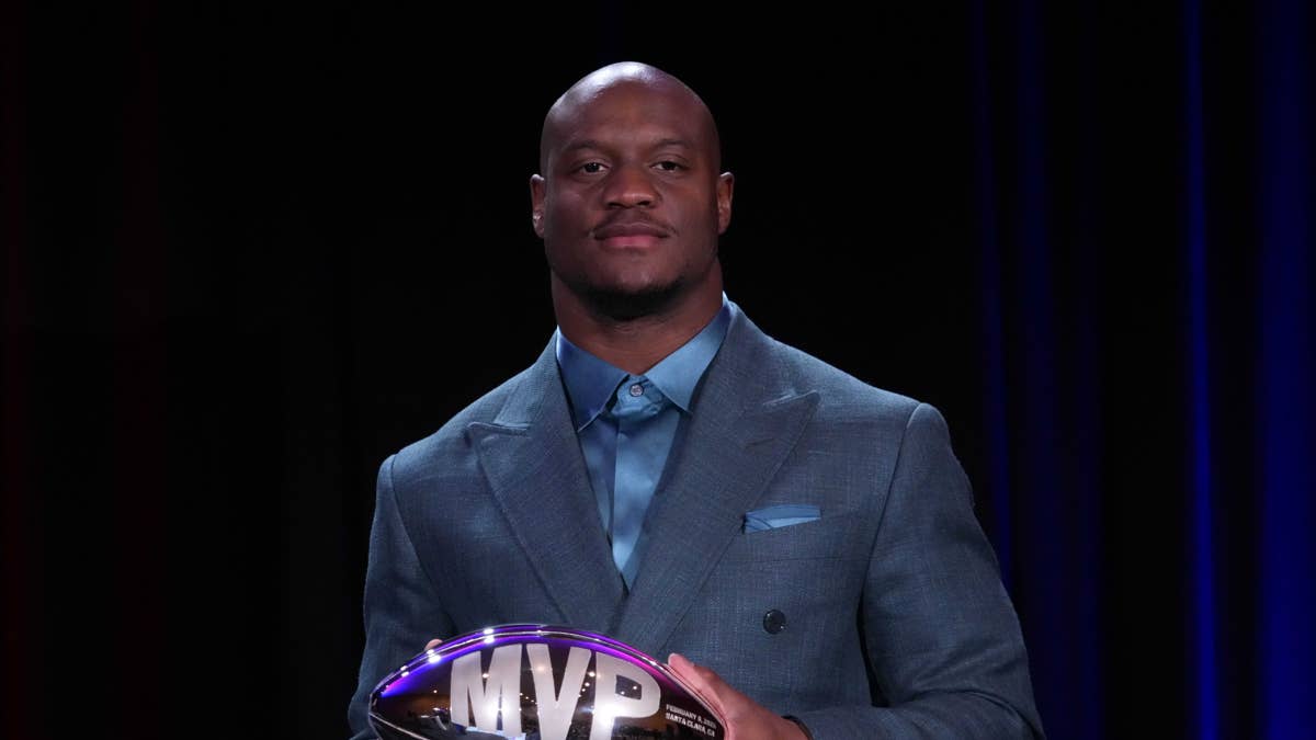 Fans Stunned by Chiefs RB Kenneth Walker’s Offseason Transformation ...