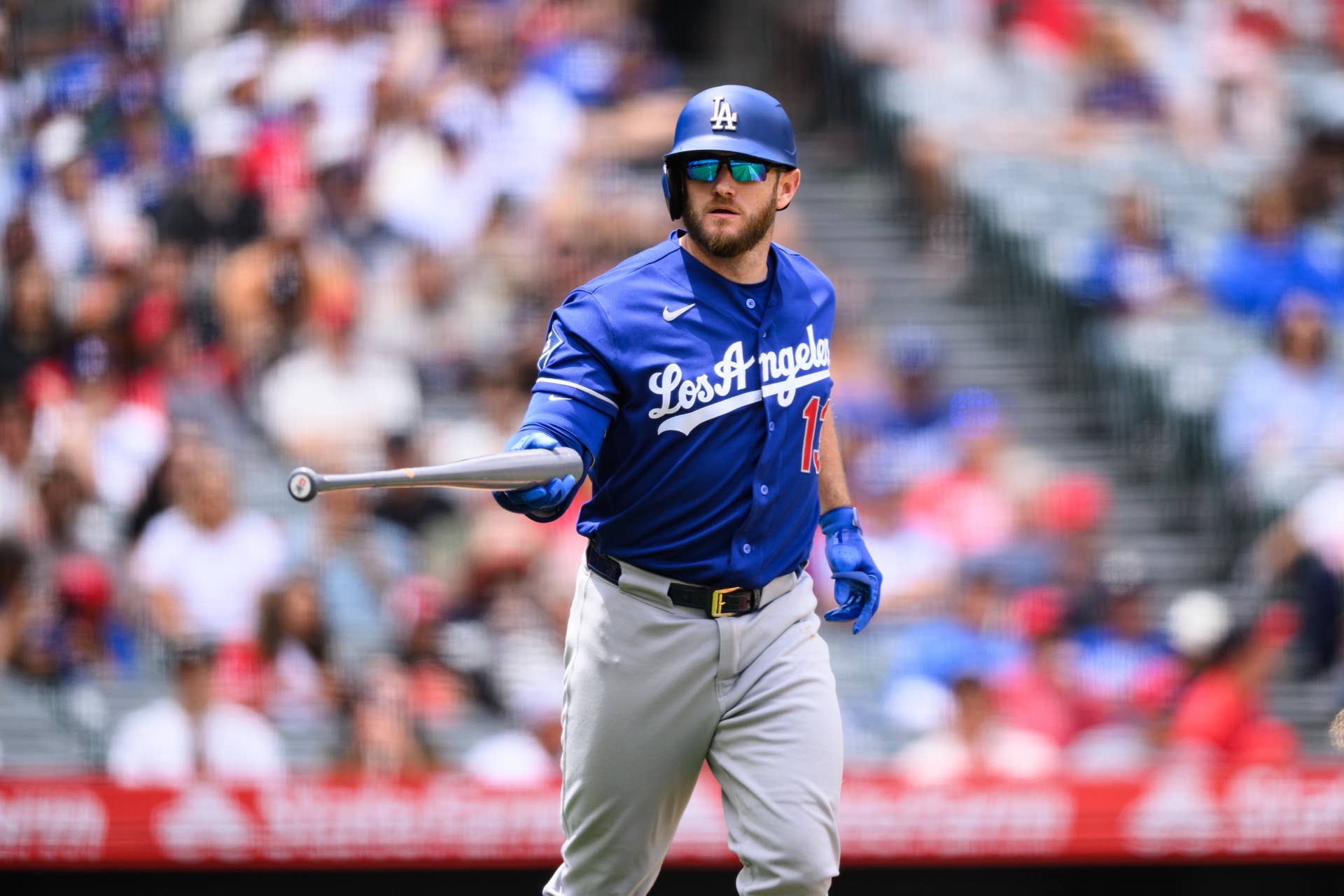 Dave Roberts Delivers Encouraging Update on Max Muncy - Athlon Sports