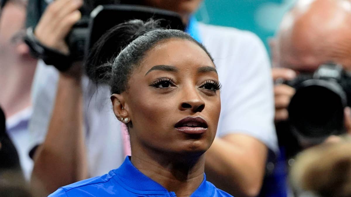 What Happened to Simone Biles? Support Pours In for U.S. Gymnast After ...
