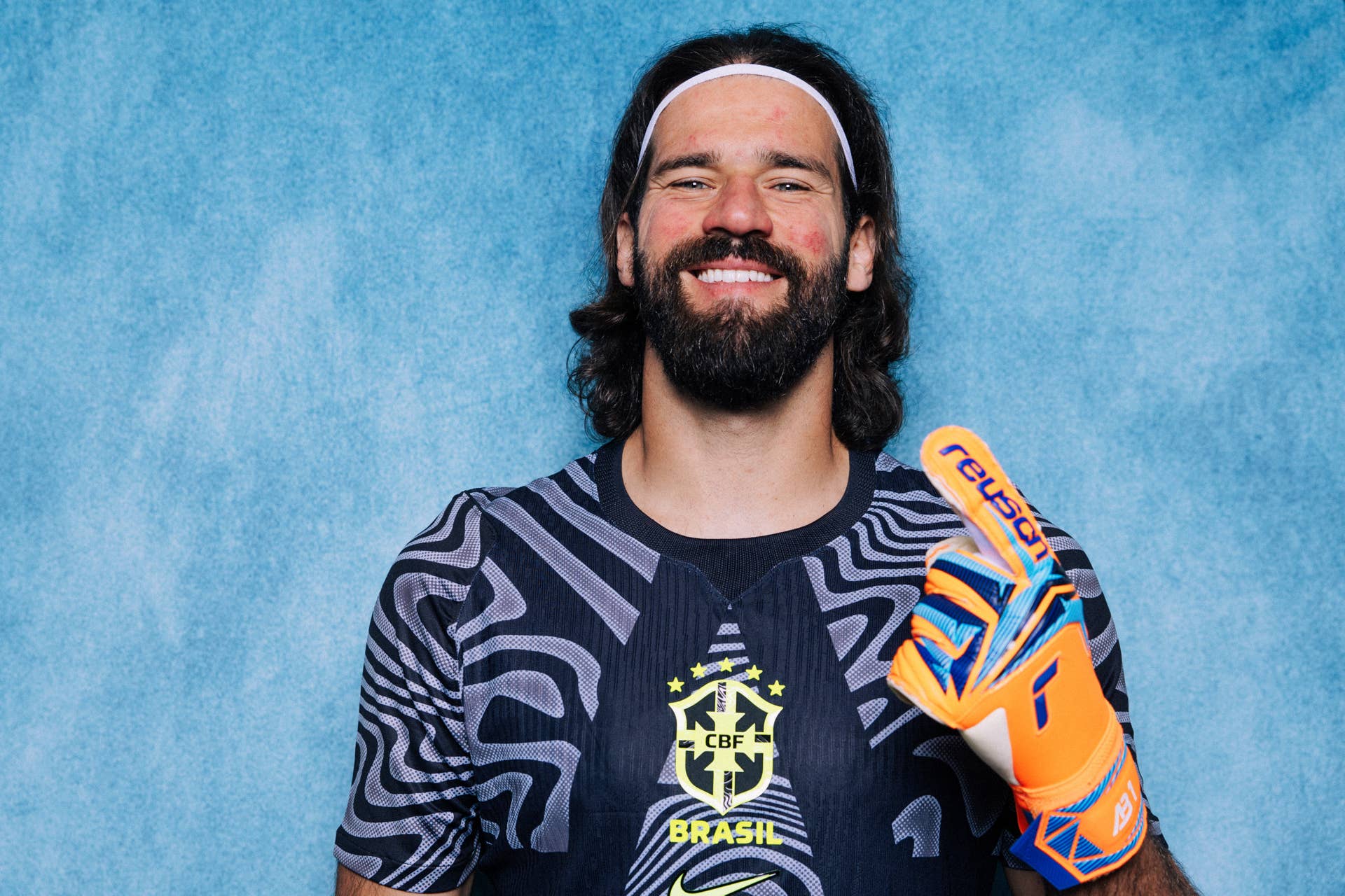 Inside Brazilian Footballer Alisson Becker's Family Life- Wife Natália ...