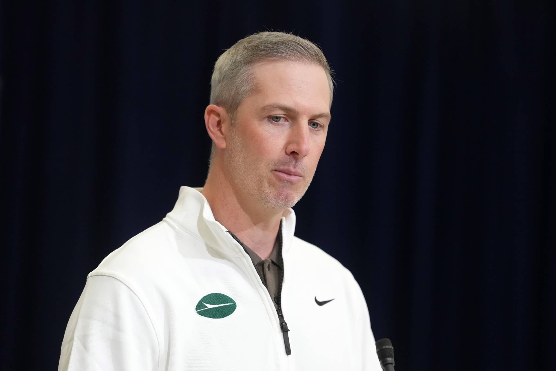 Jets Make Contract Decision With Key Lineman - Athlon