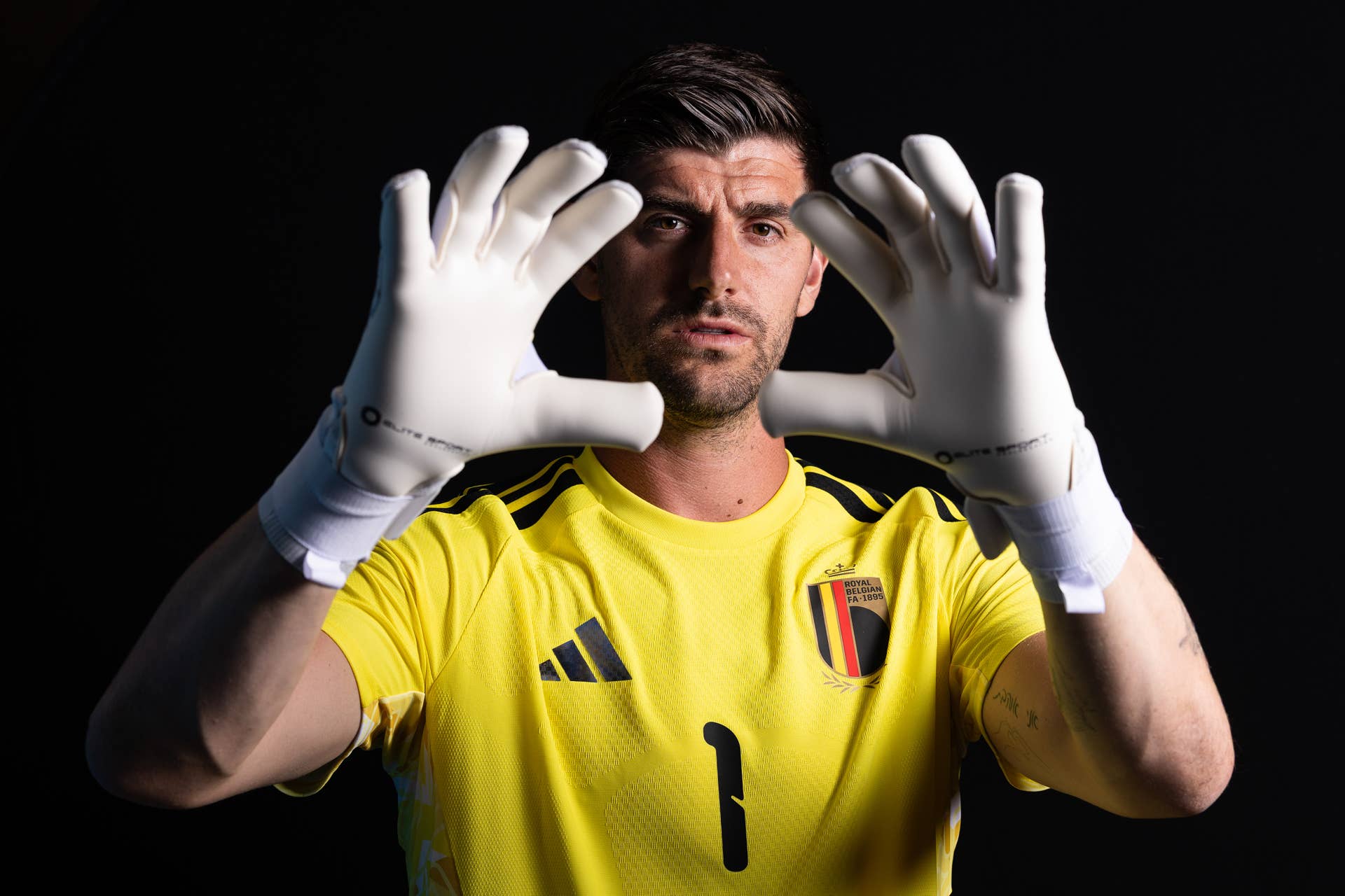 Who Is Thibaut Courtois' Wife? Meet Israeli Model Mishel Gerzig and ...