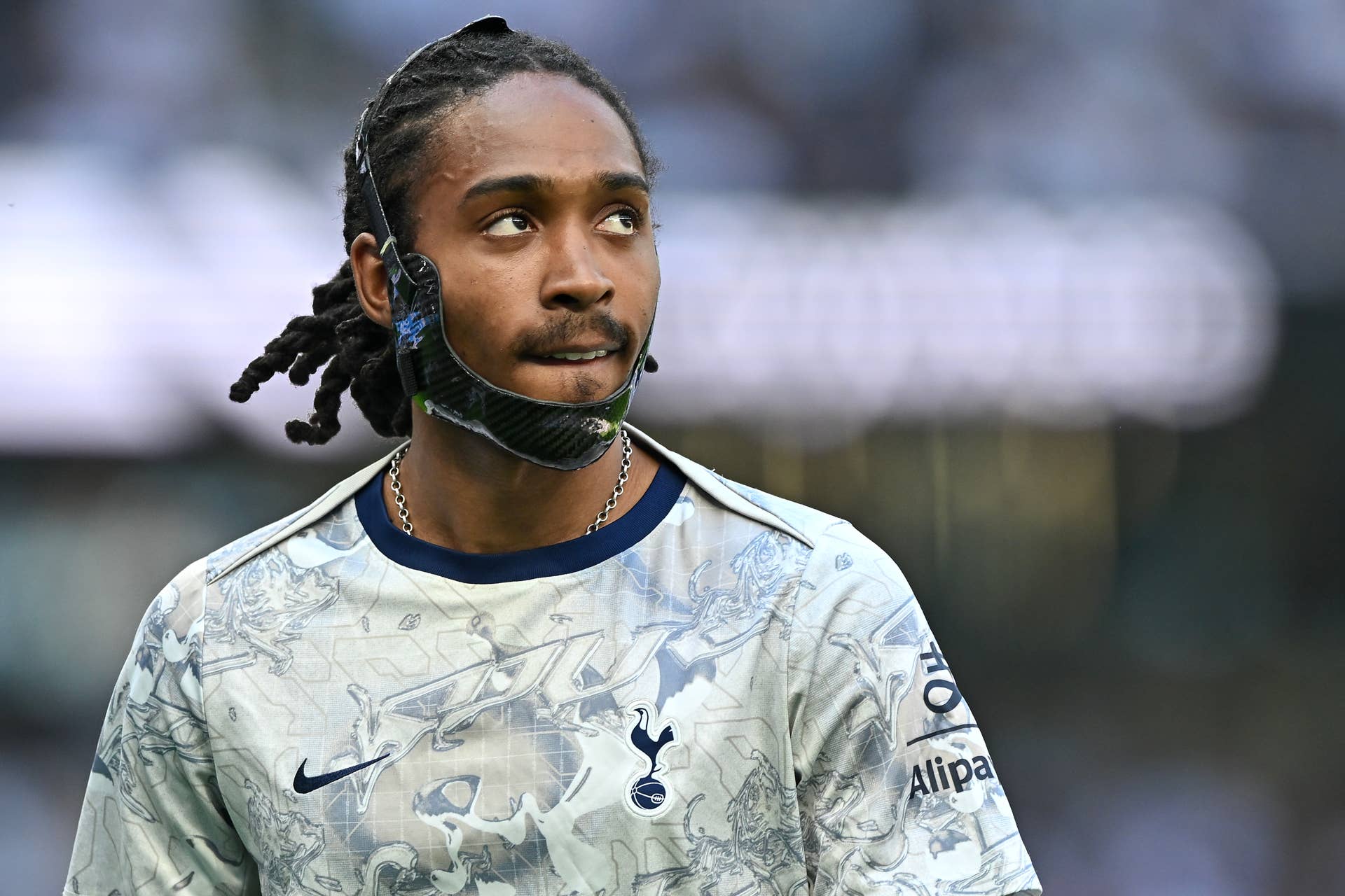 Why Is Djed Spence Wearing a Face Mask in England vs Costa Rica? - Athlon