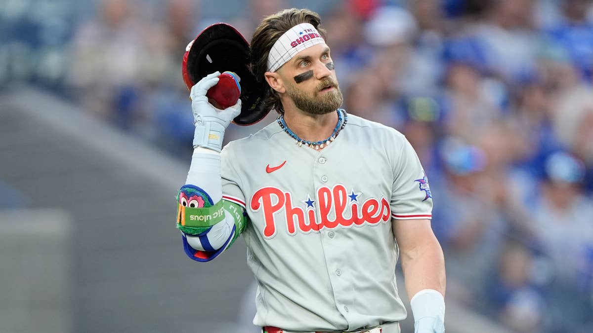 Phillies Facing Bryce Harper Decision After Season-Ending News - Athlon