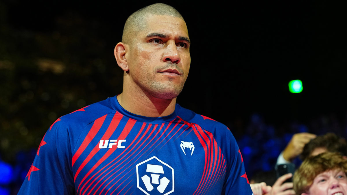 Alex Pereira Blasts Referee After UFC Freedom 250 Defeat - Athlon