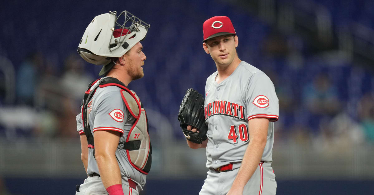 Reds Now Have Three Catchers With Veteran's Return - Athlon Sports