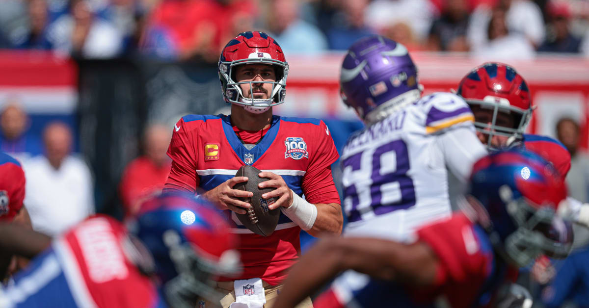 New York Giants Finally Bench Daniel Jones Ahead of Week 12 vs. Tampa Bay Buccaneers - Athlon Sports