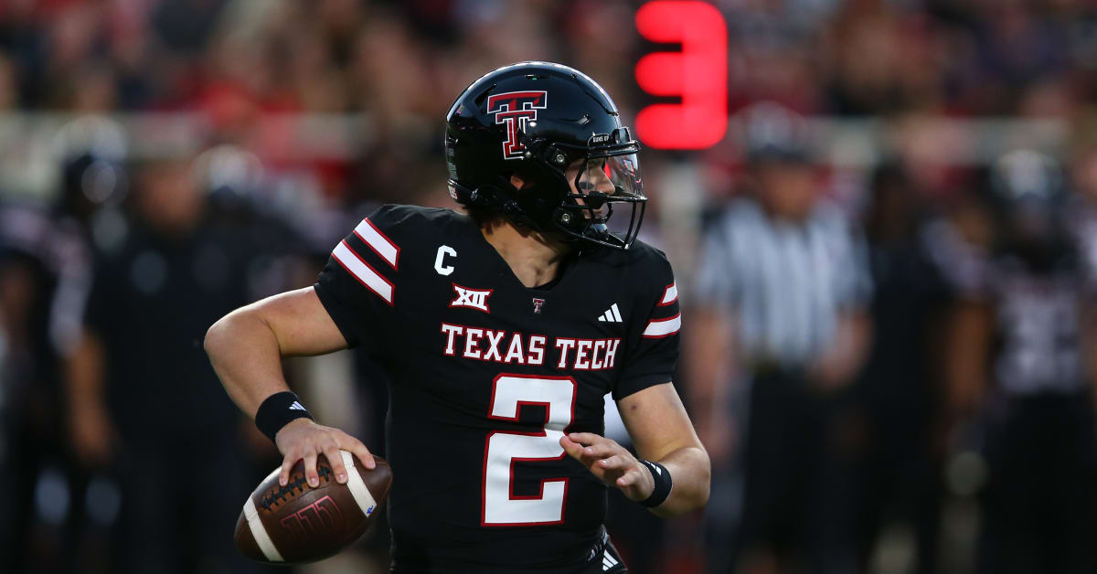 Texas Tech Red Raiders Lead Oklahoma State Cowboys 21-14 at Half Behind ...