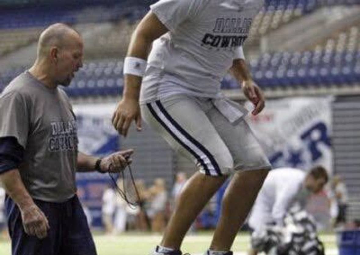 Dallas Cowboys Get Tragic News on Death of Long-Time Coach - Athlon Sports
