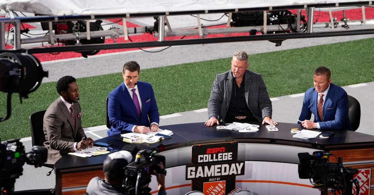 ESPN FPI Makes Bold Projection for Big Ten Championship Between Oregon ...