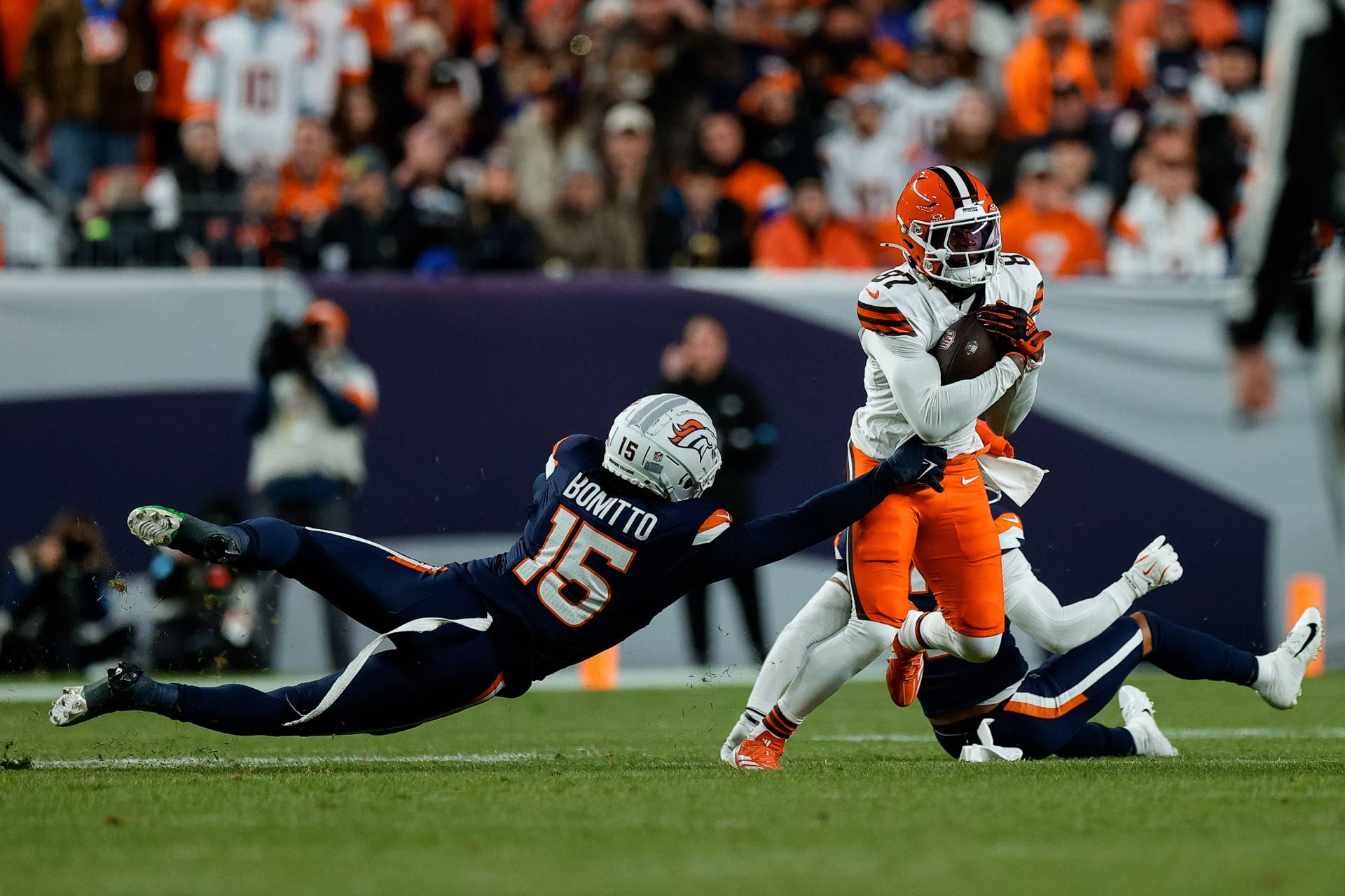Jameis Winston Throws 2 TDs as Cleveland Browns Trail Denver Broncos 21 ...
