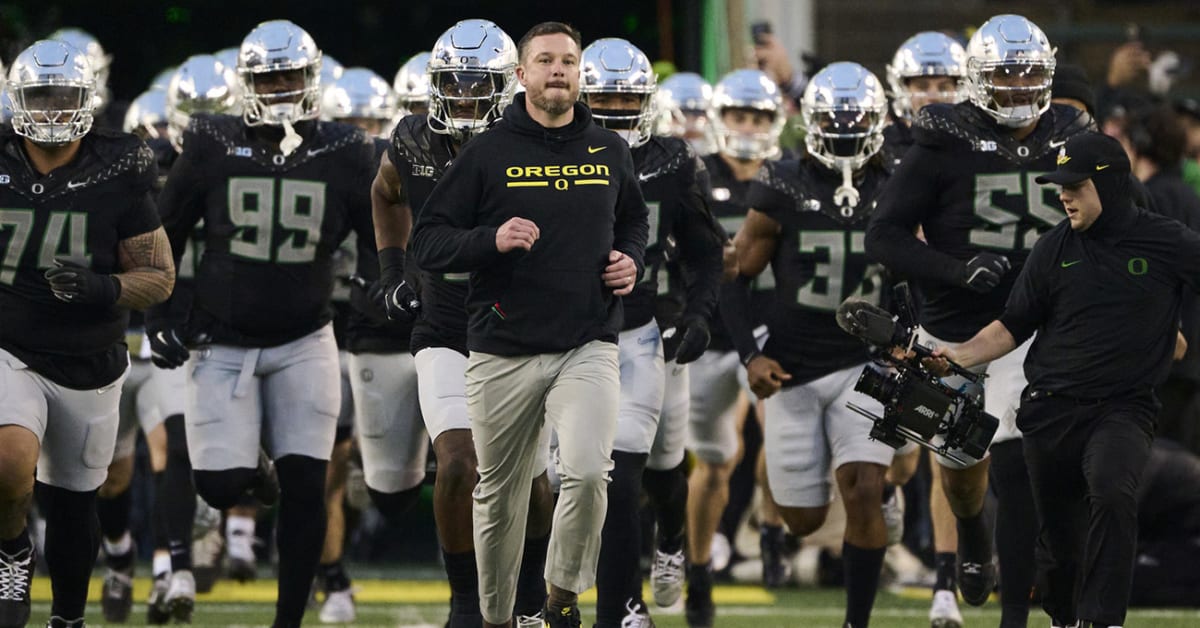 Oregon Football Adopting 'Business Trip' Mindset Ahead of Rose Bowl ...