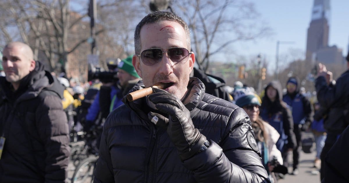 League Stunned At Philadelphia Eagles GM Howie Roseman Brilliance ...