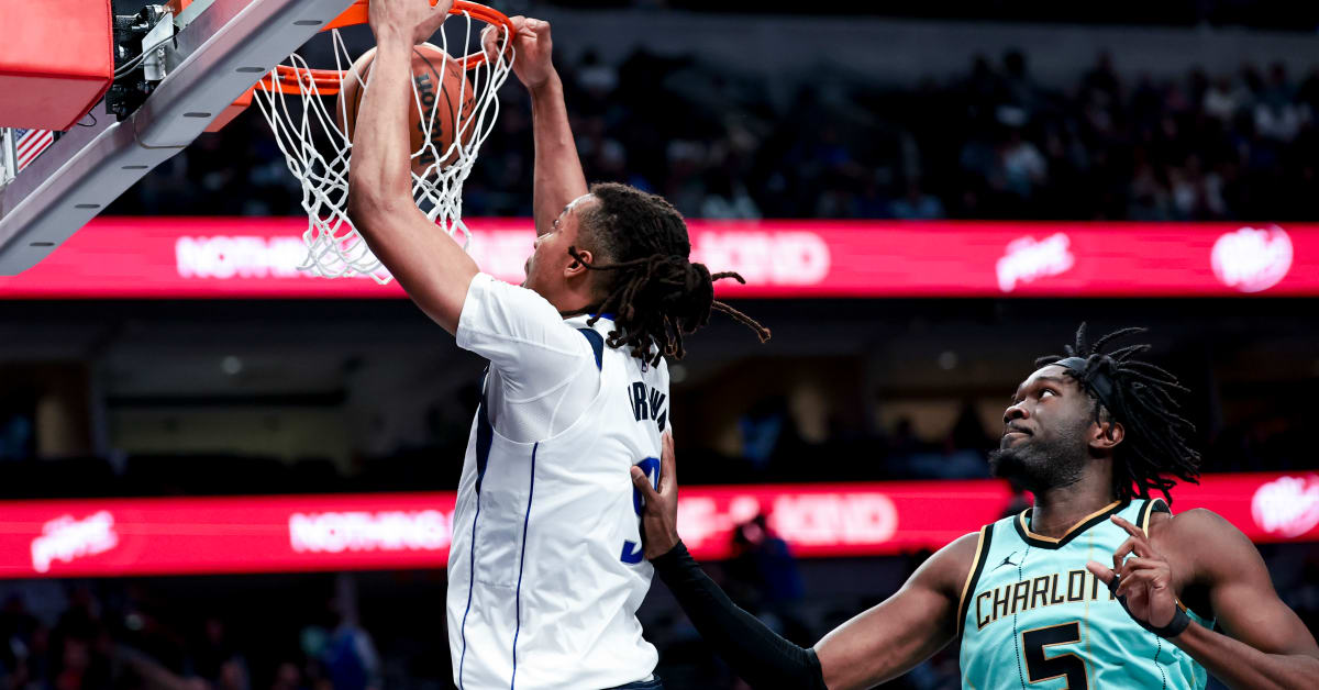 Dallas Mavericks Moses Brown Experiment Nearing Fork-in-Road Moment - Athlon Sports