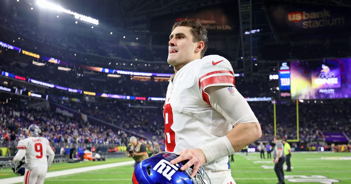 Former New York Giants Quarterback Daniel Jones Signs With Indianapolis ...