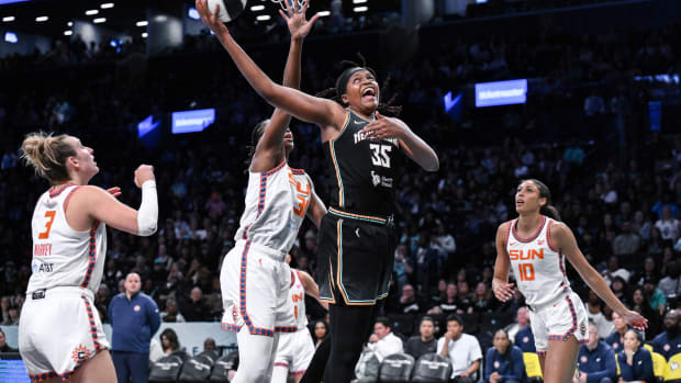 WNBA Team Lost 12 Players Amid Ownership Drama - Athlon Sports