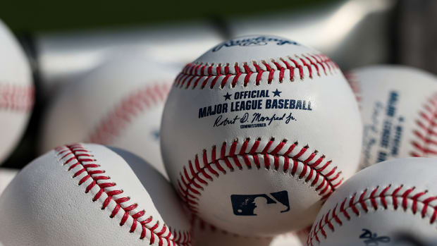 60 Funny, Clever Softball Team Names (2019) - Athlon Sports