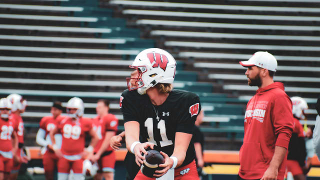 Wisconsin Football Loses Freshman Nose Tackle to the Transfer Portal ...