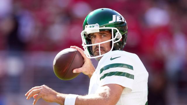 Aaron Rodgers Uses Six Words To Describe Jets Week 6 Athlon Sports