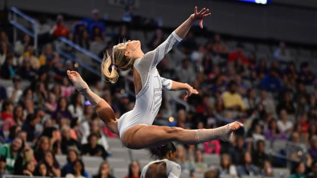 Livvy Dunne Posts New Revealing “Beach-nastics” Video and Talks about ...