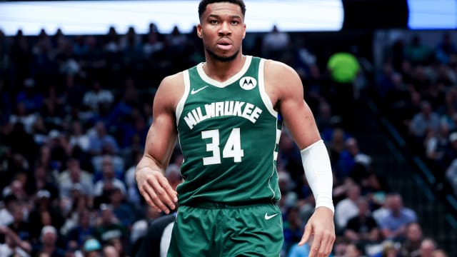 Bucks Send Strong Message to Giannis Antetokounmpo Amid NBA Trade Rumors: Report - Athlon Sports