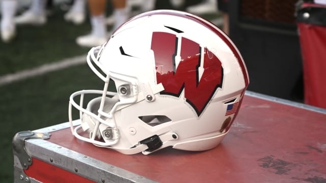 Wisconsin Football: DL Djidjou Bah Commits to Badgers - Athlon Sports