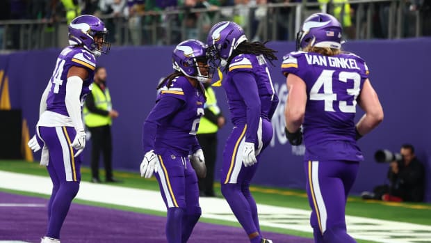 Minnesota Vikings injury updates: Gilmore avoids long-term injury ...