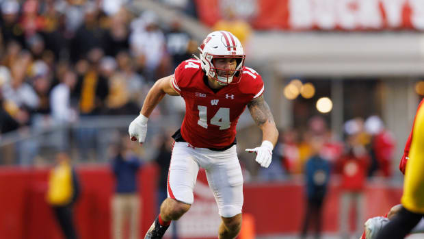 Preston Zachman Returning to Wisconsin Football for the 2025 Season ...