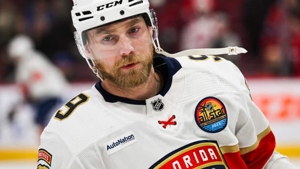 Panthers Issue Critical Sam Bennett Injury Update: 'We're Going To ...