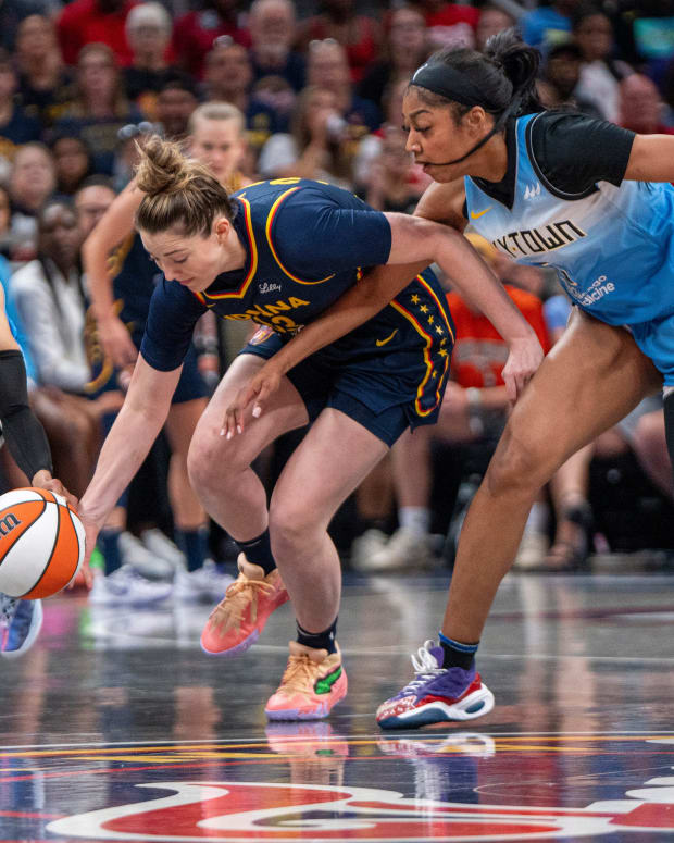 Indiana Fever Teammate Claims Playing With Caitlin Clark is "Dramatic ...