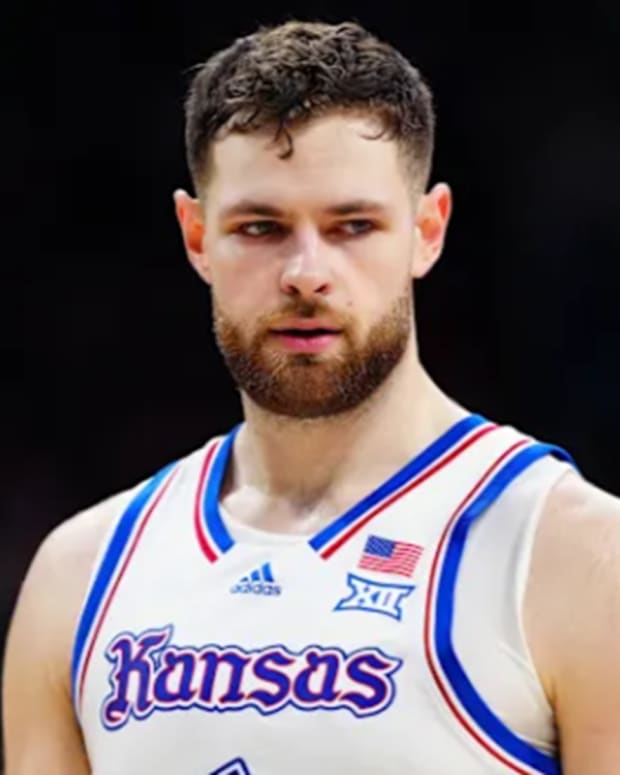 5-Star College Basketball Recruit Eyes Major Kansas Move - Athlon Sports