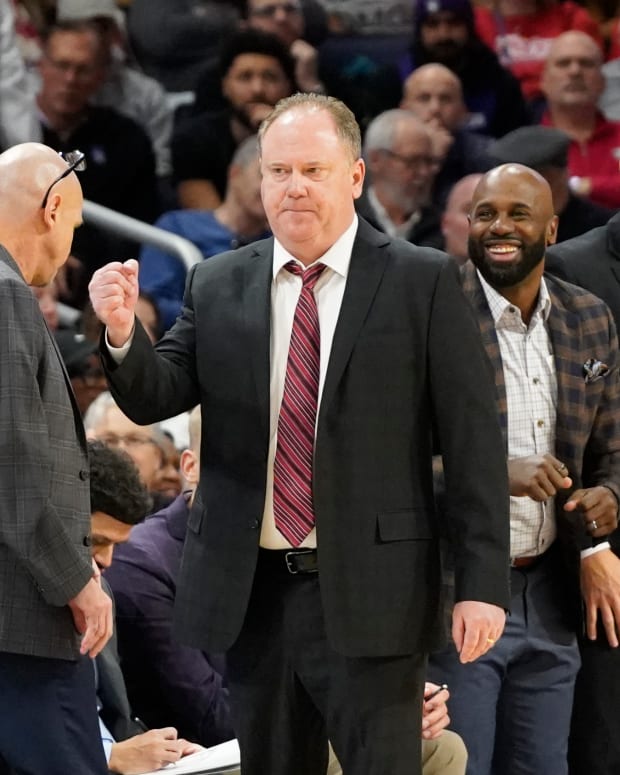 Wisconsin Basketball Program Makes Greg Gard Announcement - Athlon Sports