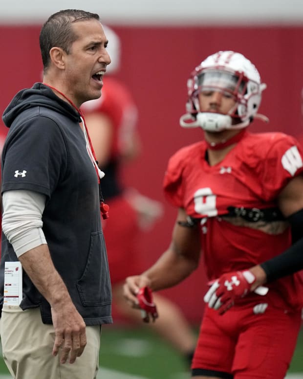 Wisconsin Football in Final Four of Four-Star Tight End - Athlon Sports