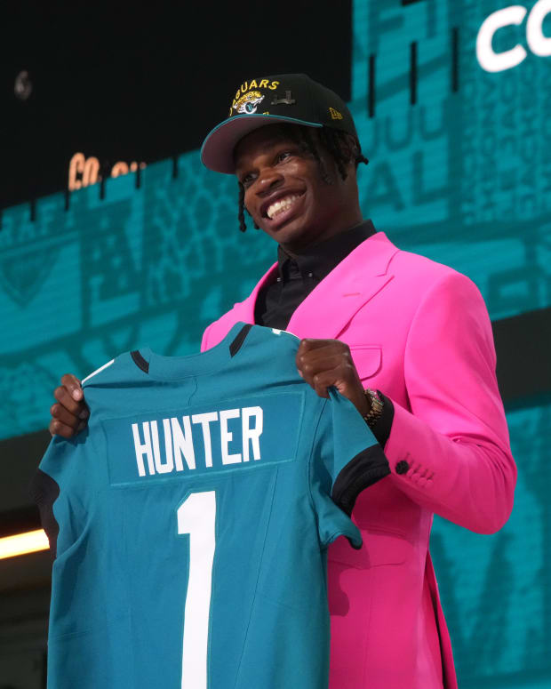 The Jaguars Officially Draft Travis Hunter. Here's What the Experts Say ...