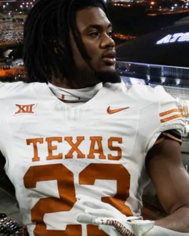 Dallas Cowboys’ Dak Prescott Advises Shedeur Sanders as QB Finally ...