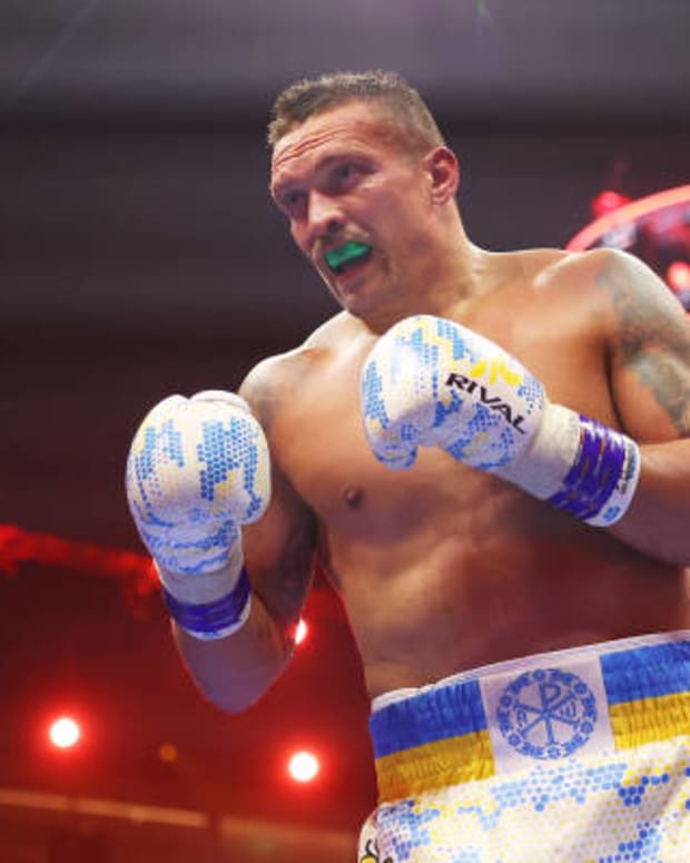 The Birth of a Legend: Mike Tyson’s Explosive Professional Debut ...