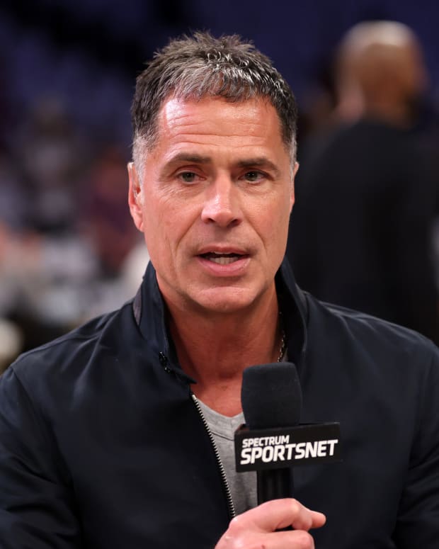 4 Realistic Center Options for the Los Angeles Lakers in 2025 - Athlon ...