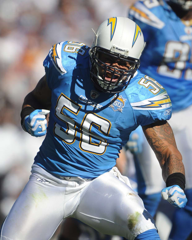 Justin Herbert Goes Viral for Nike Ad Campaign Photos - Athlon Sports