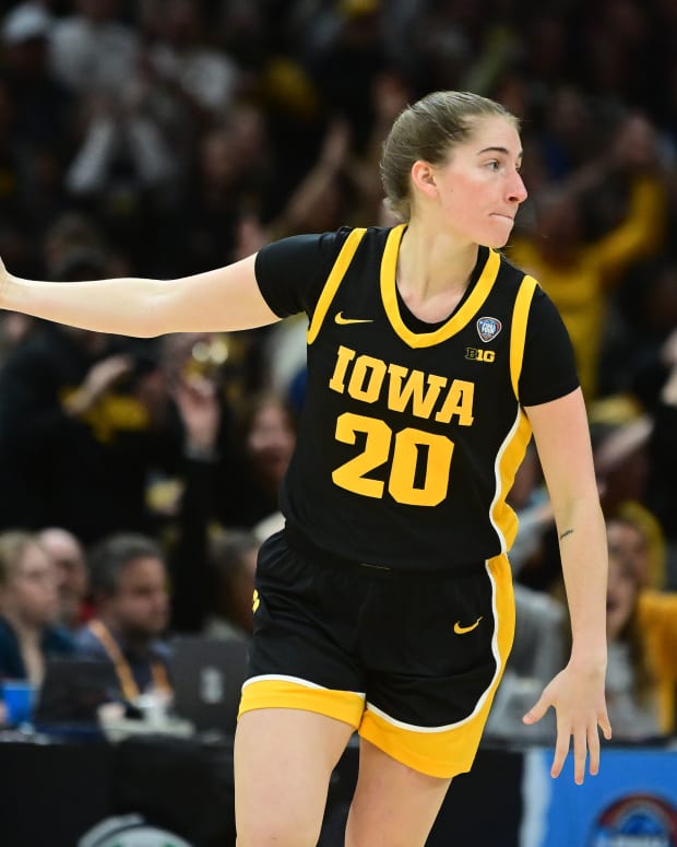 Iowa Hawkeyes Lock Up All-American Offensive Tackle: Report - Athlon Sports